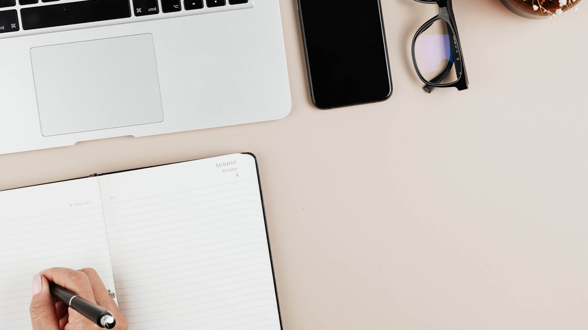 Photographer Job Titles in 2025: Top Roles and Trends