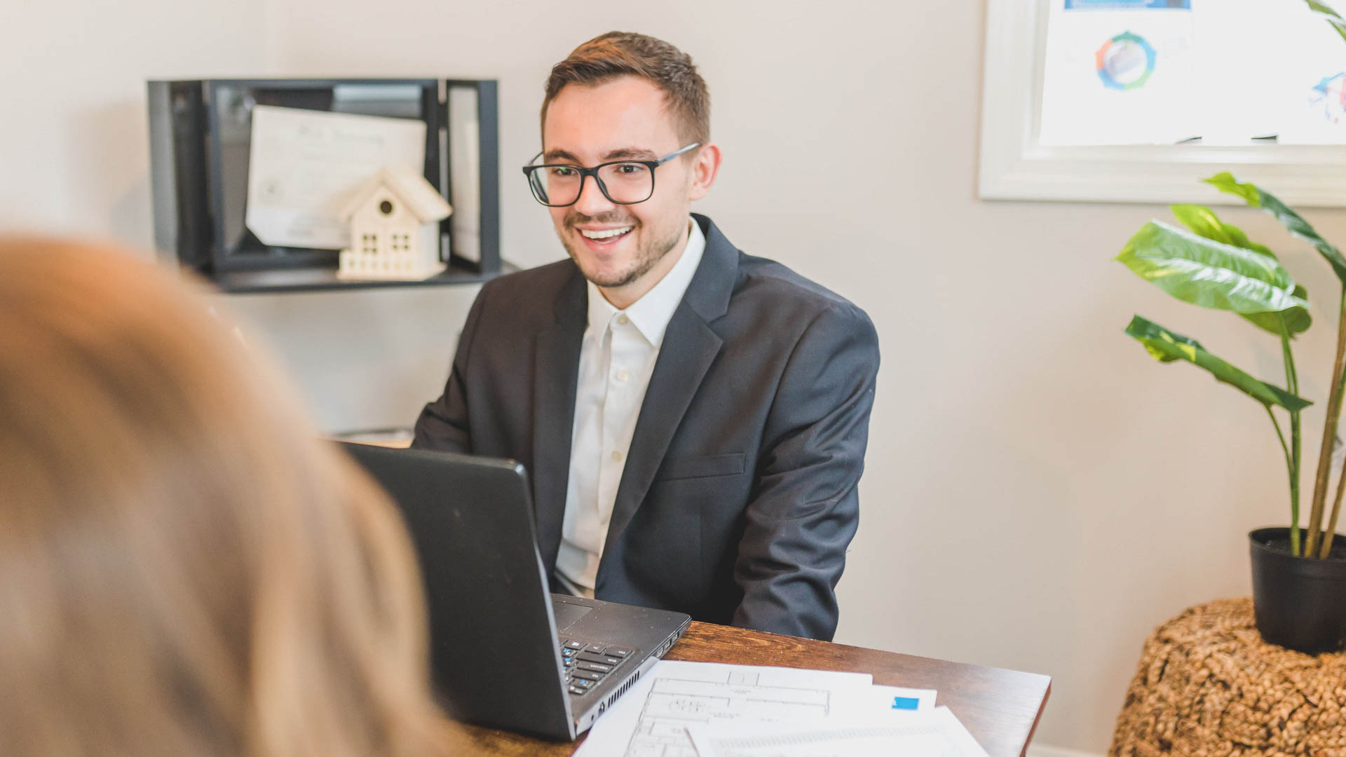 Data Entry Resume Examples: 5 Templates and Expert Tips