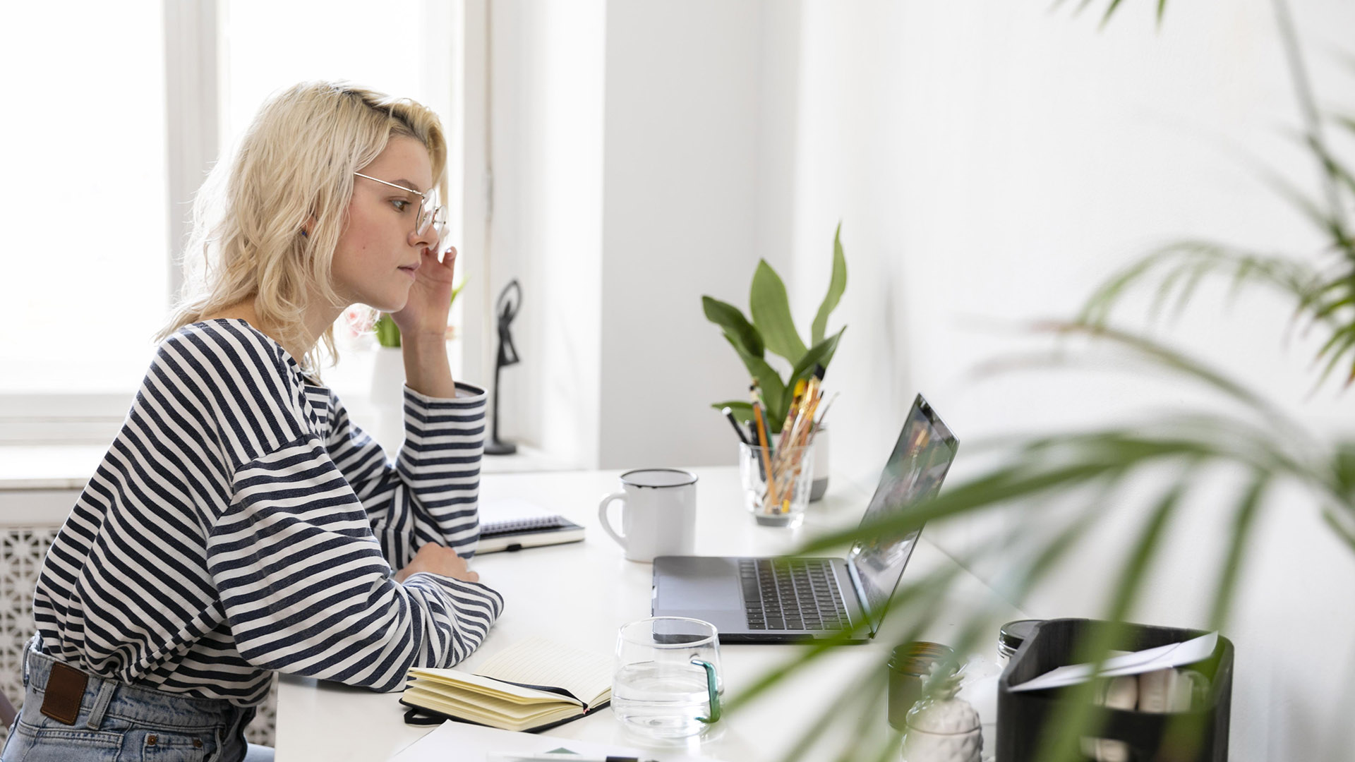 Independent Agent: Definition, Roles, and Responsibilities